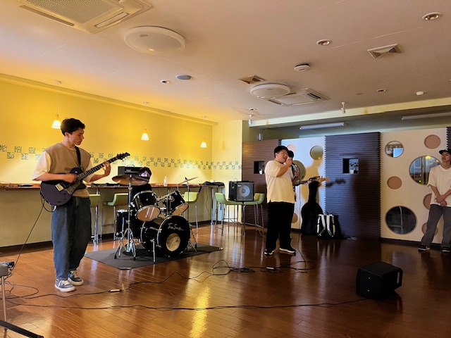 【クラブ活動】軽音部:SUMMER LIVEを開催しました！｜ニュース｜OIC 大阪情報コンピュータ専門学校